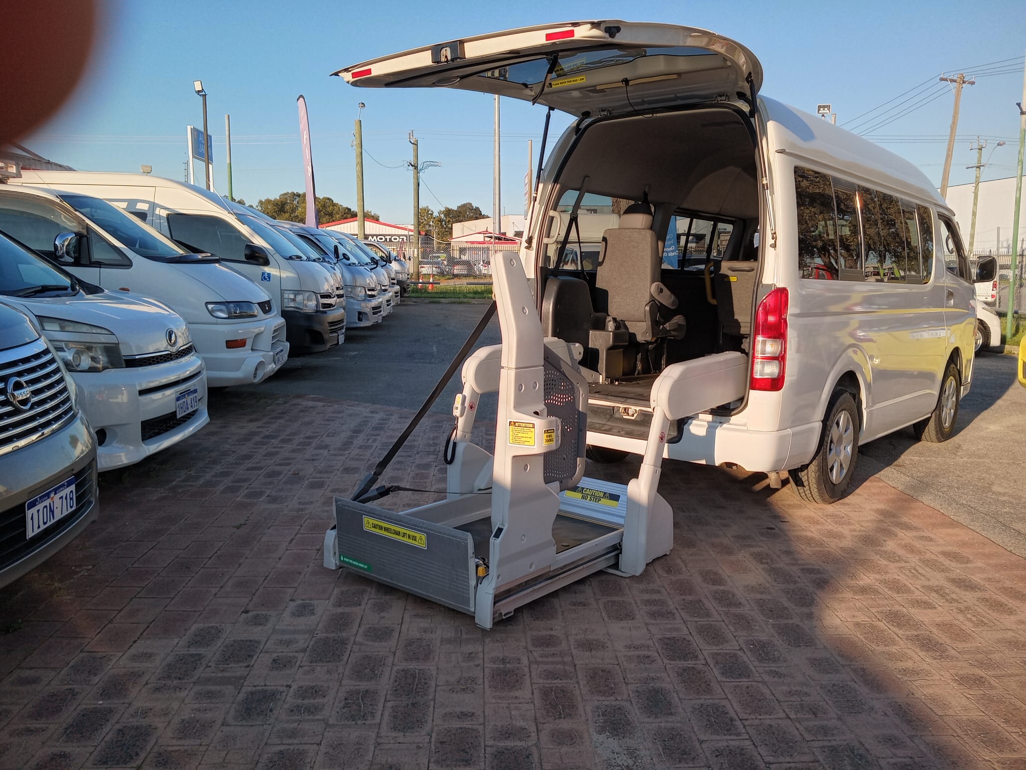2010 TOYOTA Hiace Wheelchair Access van - Westlak Auto Centre